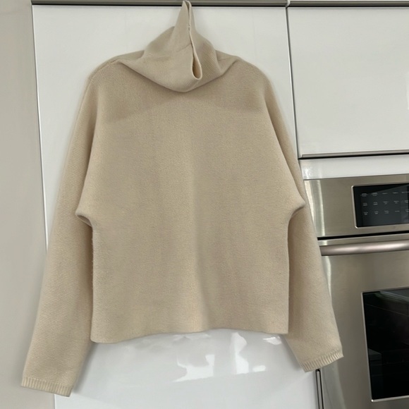 Babaton | Sweaters | Babaton Artizia Cashmere Sweater Large New | Poshmark